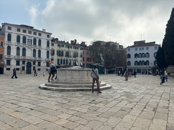 I Segreti di Venezia: La Pescheria Storica, la Porta della Botte e il ...